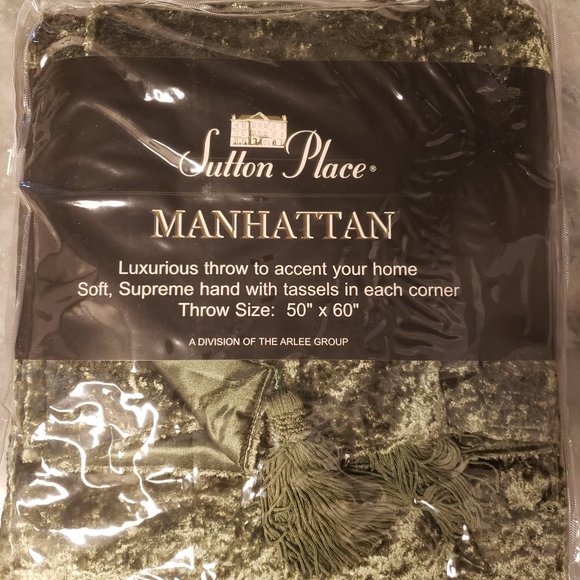 Sutton Place | Bedding | Sutton Place Green Throw Blanket | Poshmark